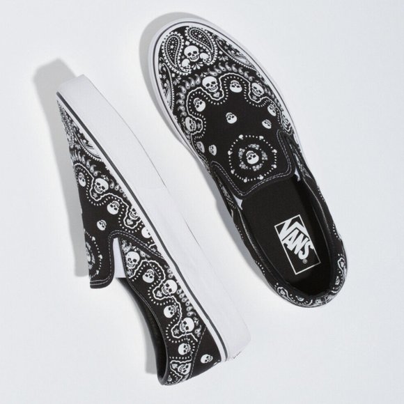 Vans | Shoes | Vans Bandana Classic Slipon Skate Shoes Sneaker Black ...